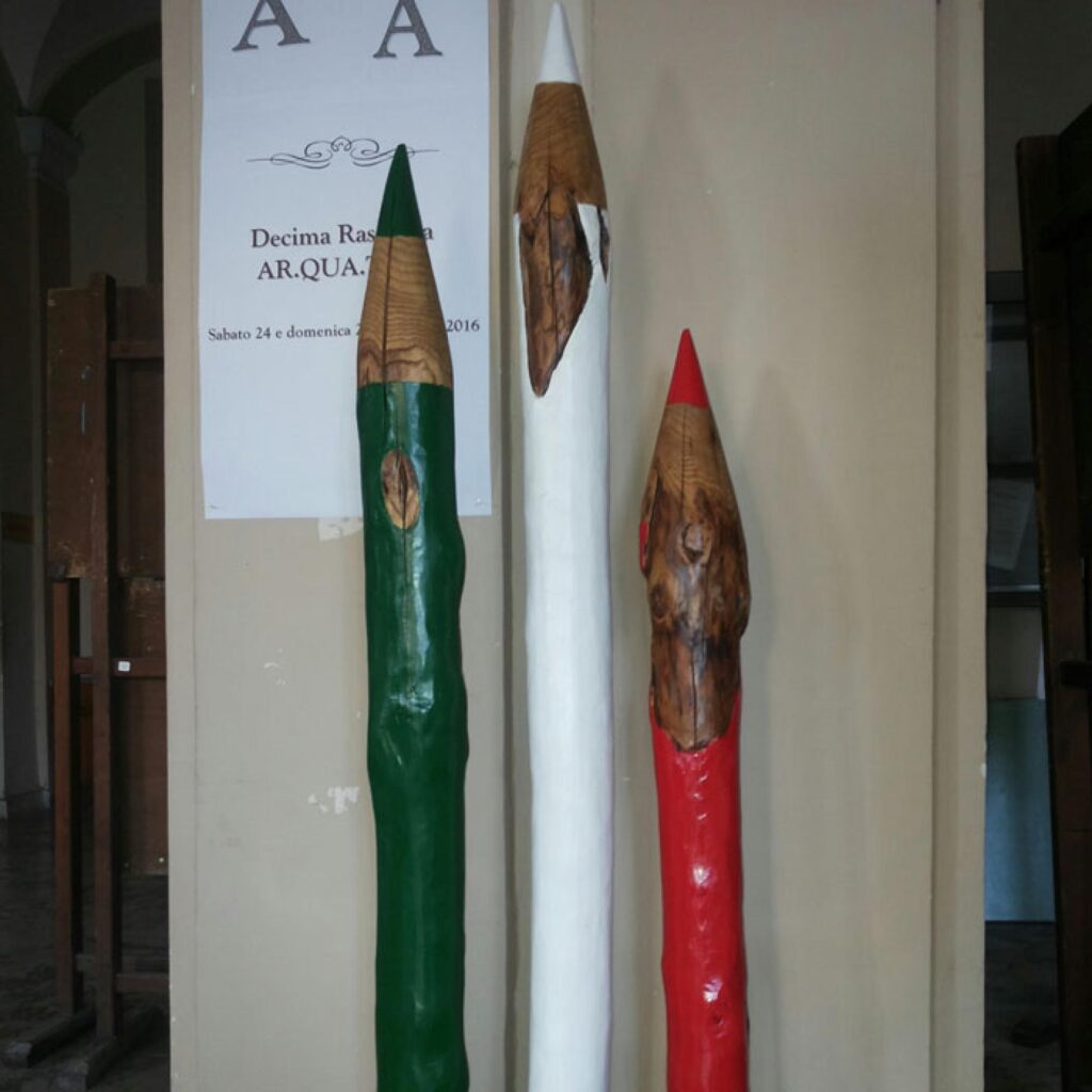 Arquata, tornano a casa le matite giganti di Aldo Divano - NoviOnline