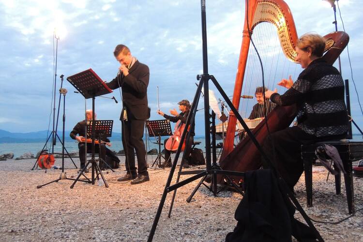 Serravalle, settant'anni di rock inglese con il Gruppo Caronte - NoviOnline