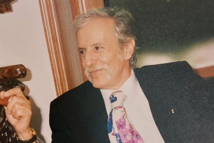 Roberto Rizzo, uscito il libro di aforismi del gioielliere novese ...