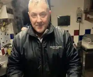 Alessandria: sul marciapiede dopo il malore, addio a Geppo, storico ...