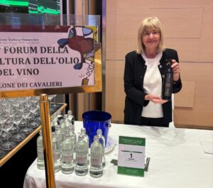 “L’Unico” di Olivola premiato con le 5 Gocce Bibenda: unico olio ...
